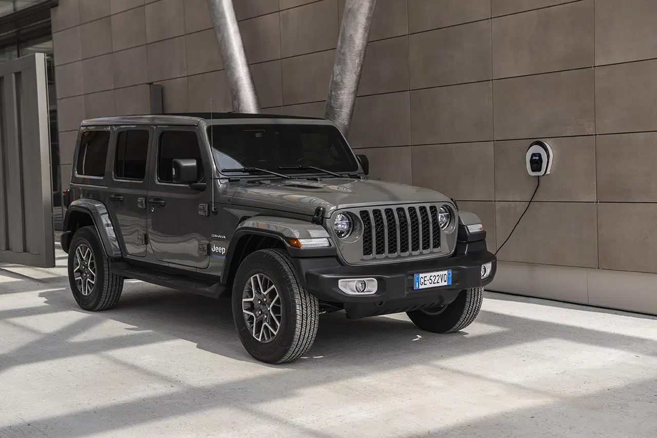 Jeep Wrangler - Le SUV moderne connectée - Jeep Valence