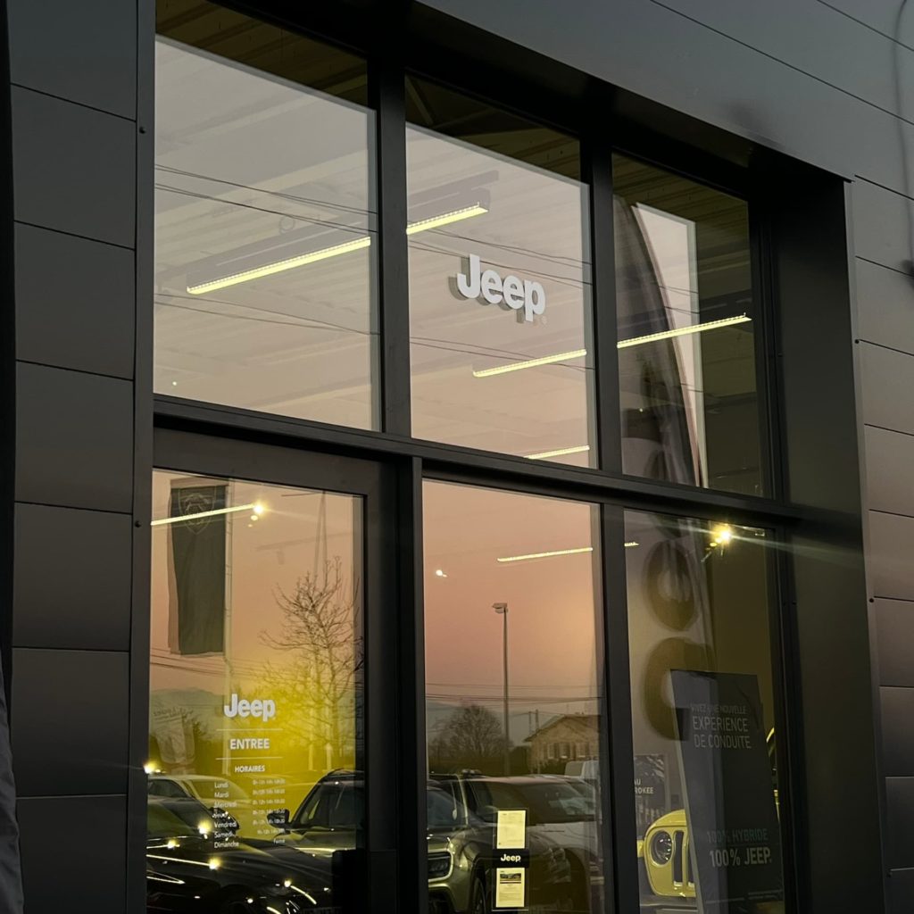 Jeep Valence - Concessionnaire voitures neuves-occasions